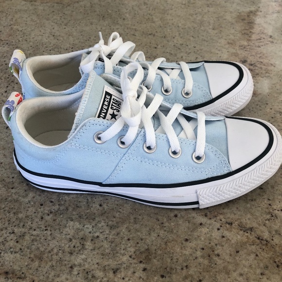 Converse | Shoes | Converse Chuck Taylor All Star Low Top Sneakers ...